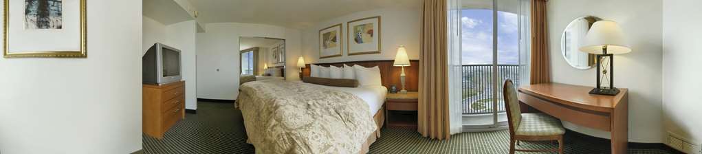 EMBASSY SUITES PHILADELPHIA - CENTER CITY: LOW RATES, SAVE ON YOUR STAY