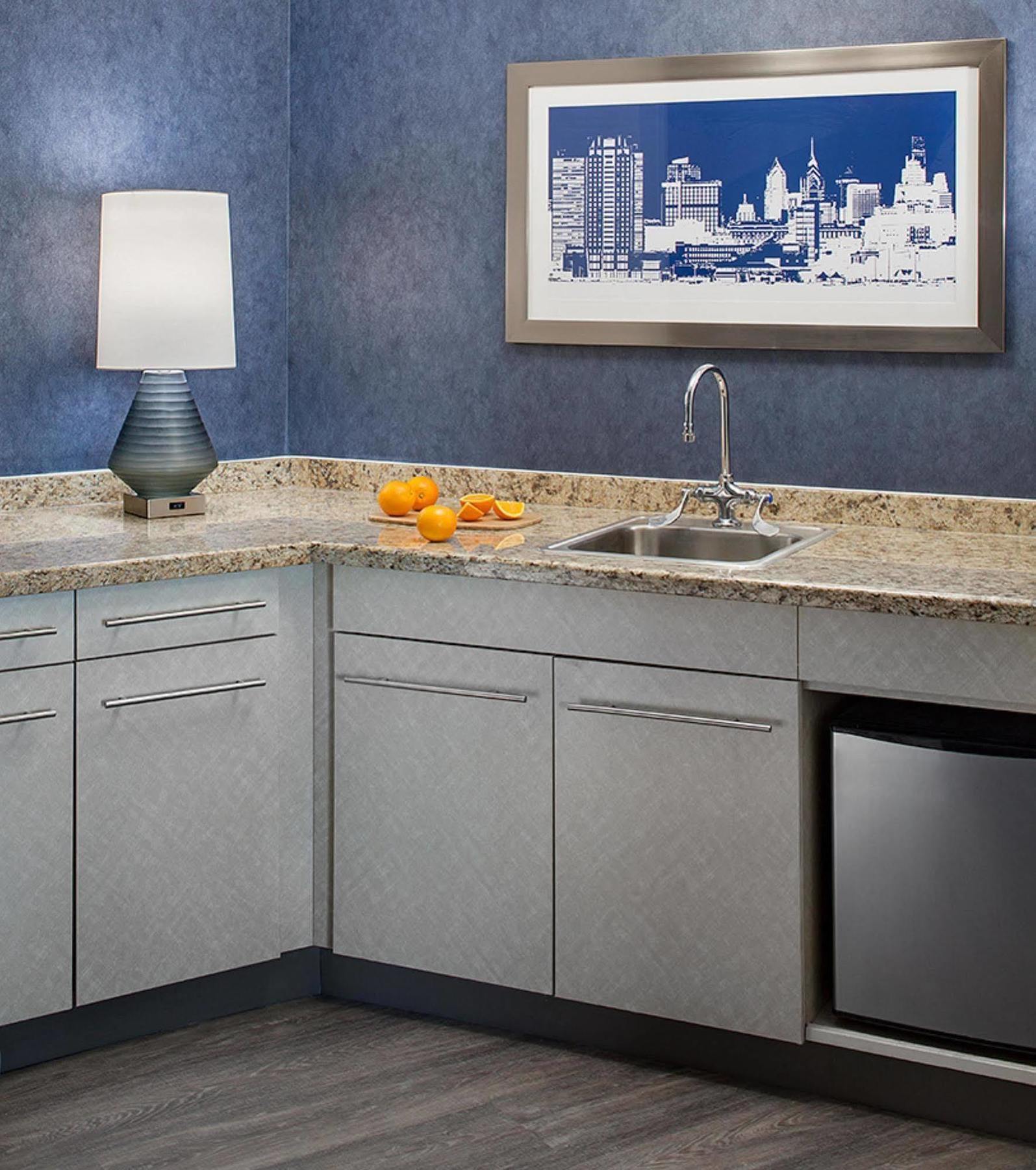 EMBASSY SUITES PHILADELPHIA - CENTER CITY: LOW RATES, SAVE ON YOUR STAY